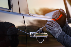 Car Break-In Warning Signs | 3 Guys Locksmith
